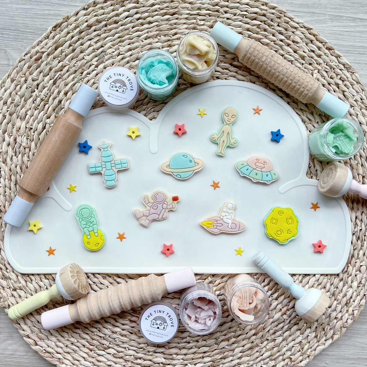 Interstellar Outer Space Cutters Set – The Tiny Trove